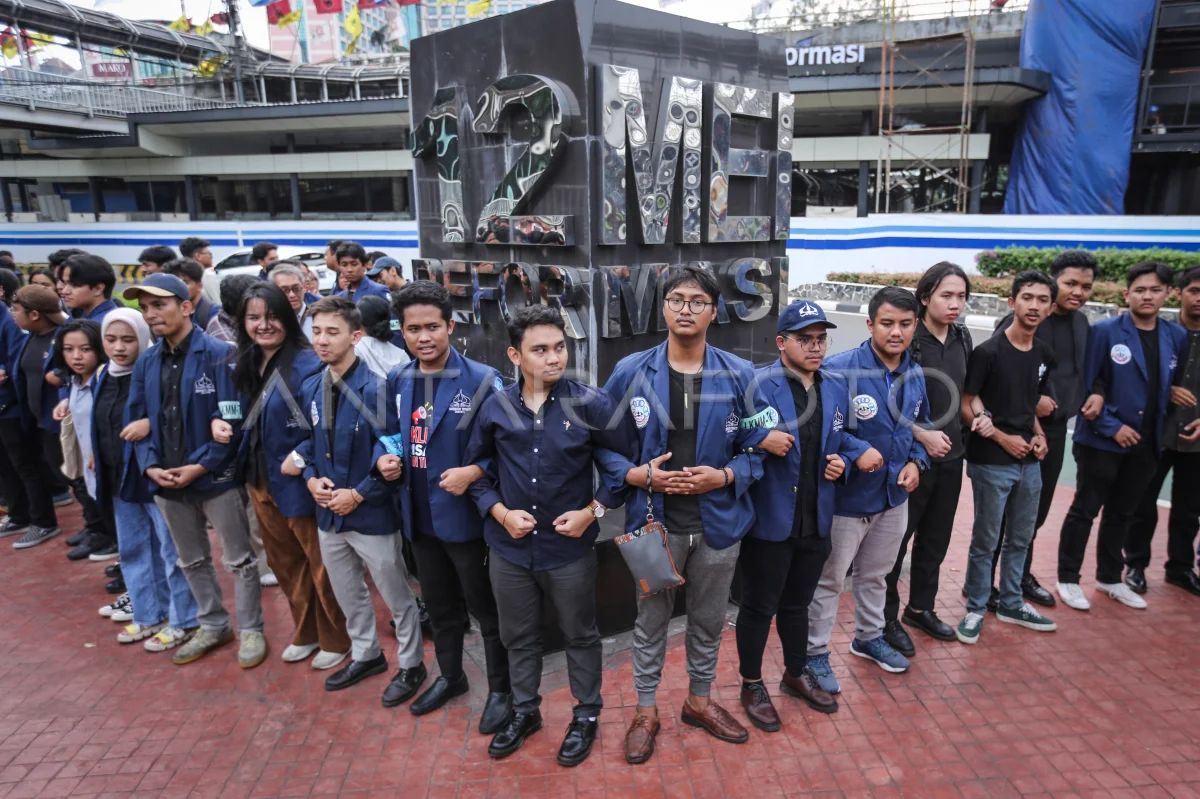 Mengenang Tragedi Trisakti Mei 1998. Berikut Sejarahnya! - CampusNet
